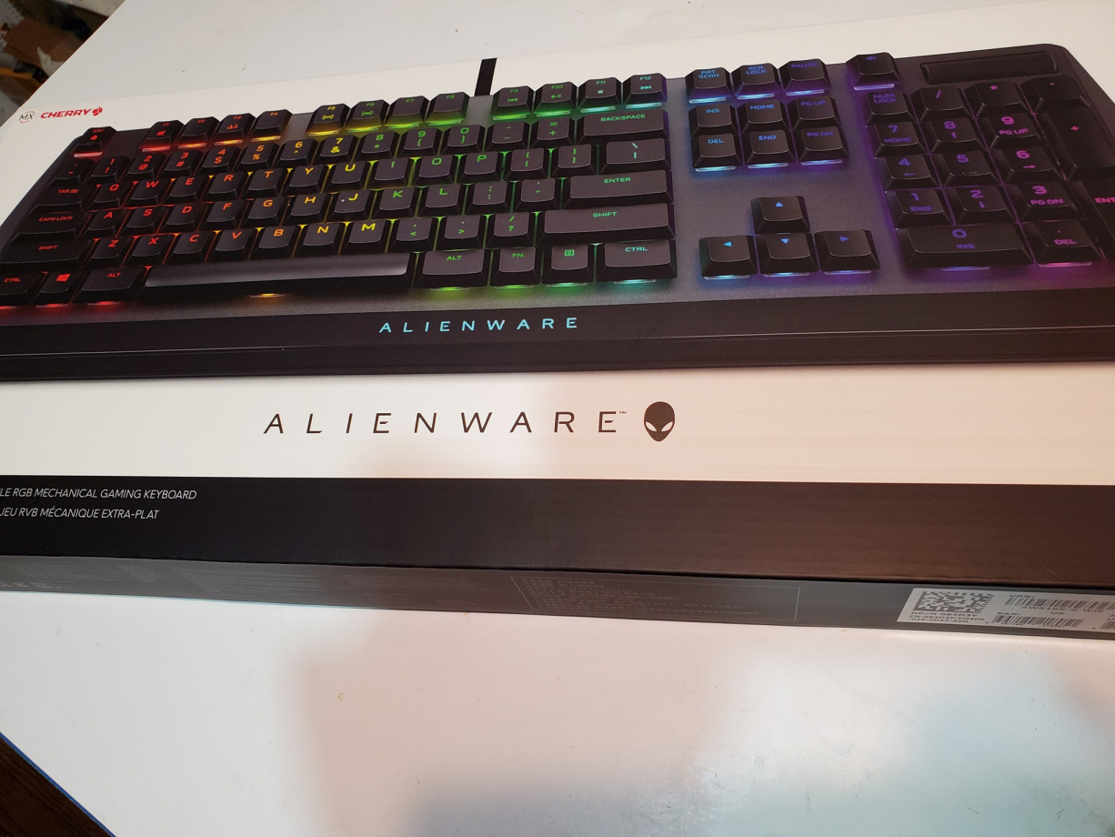 BRAND NEW GAMING KEYBOARD - 최신형 게이밍 키보드(ALIENWARE)