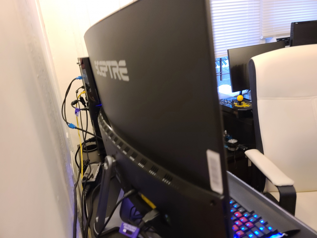 sceptre c325b-185rd curved 32-inch gaming monitor