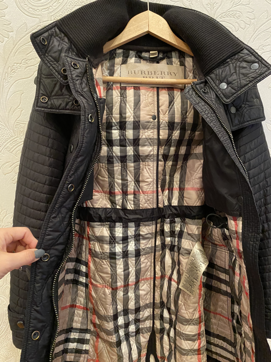 Burberry women’s jacket ( sizeS)