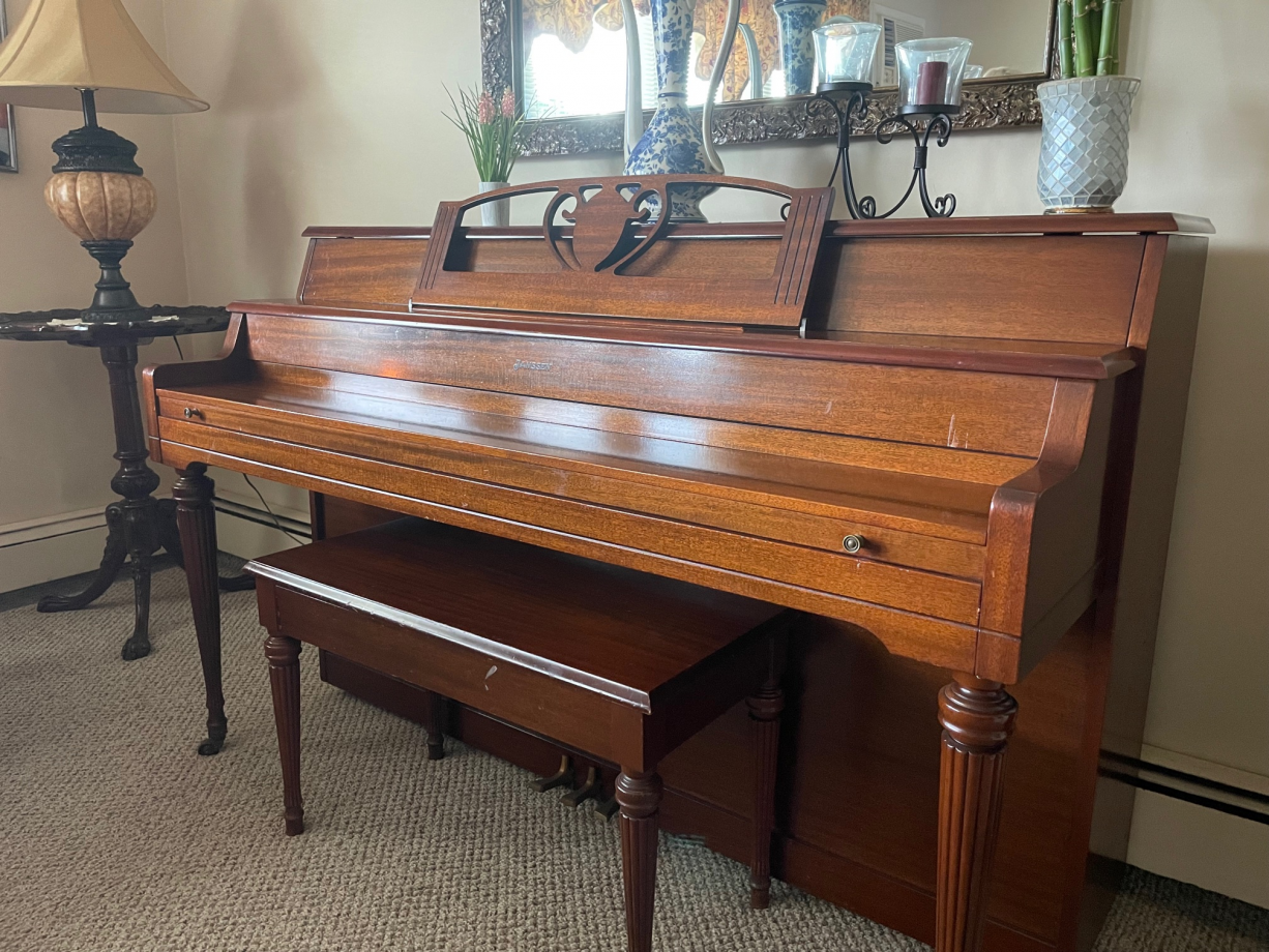 Janssen Vintage Piano
