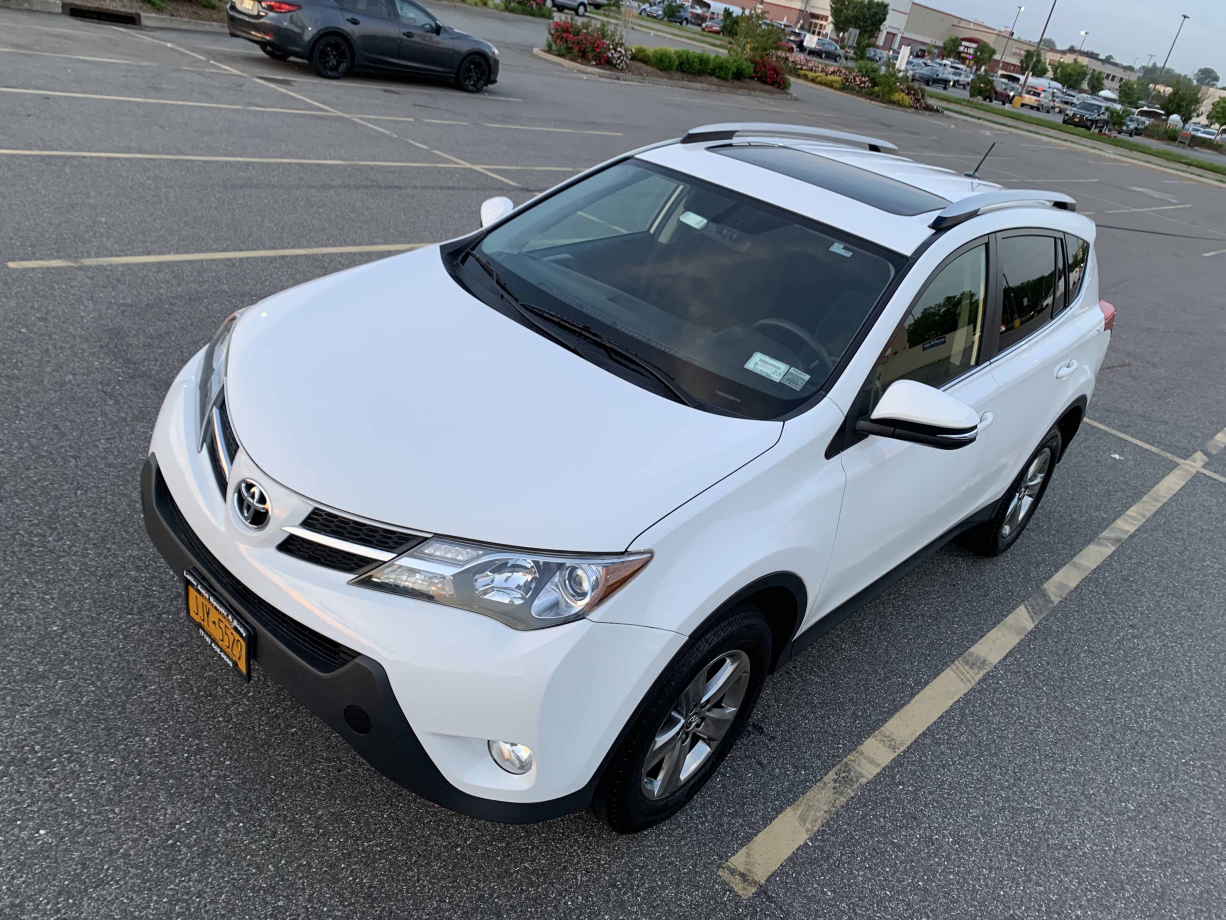 2015 Toyota RAV4 XLE AWD 69,900 miles - $18,890